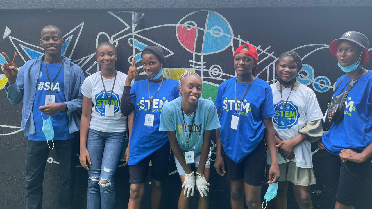 Fara Bakare…teenage CEO takes gospel of STEM education to schools ...